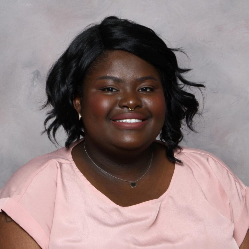 The Cmolik Foundation | Transforming Students’ Lives